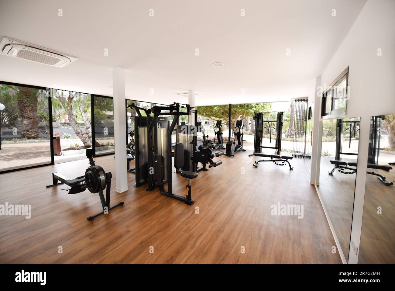 Aerobicize hi-res stock photography and images - Alamy