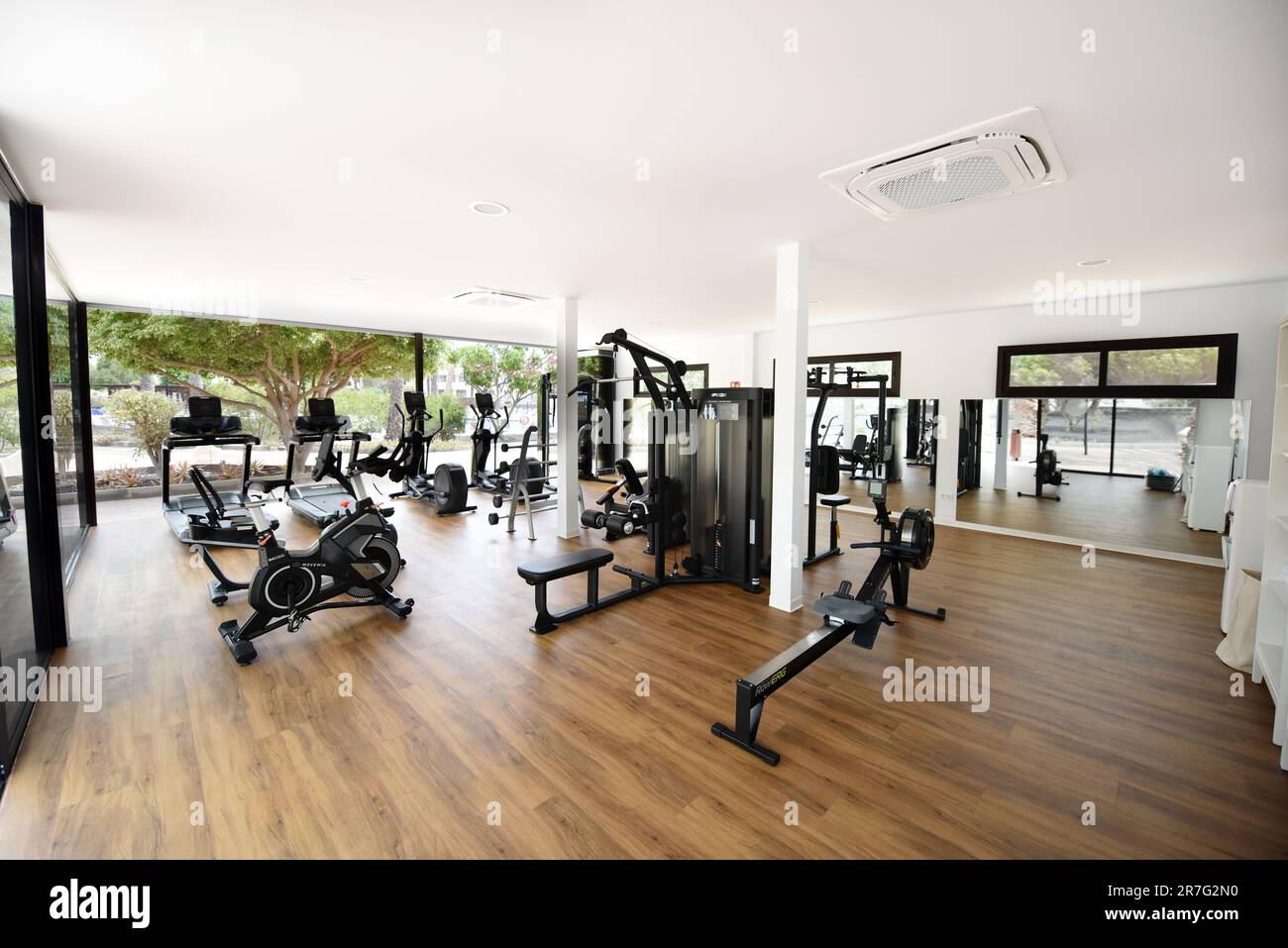 Aerobicize hi-res stock photography and images - Alamy