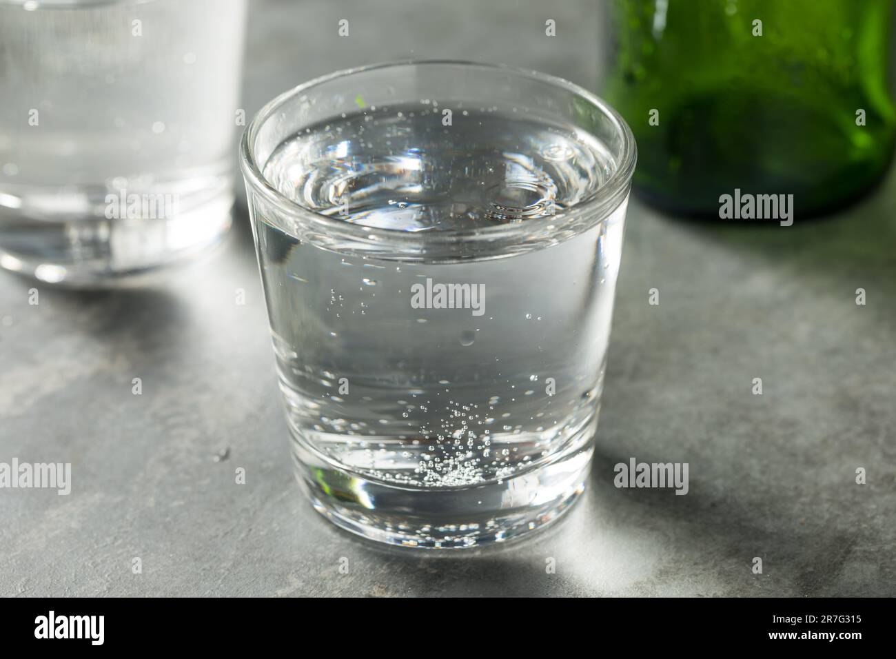 Cold Refreshing Sparkling Mineral Water in a Glass Stock Photo - Alamy