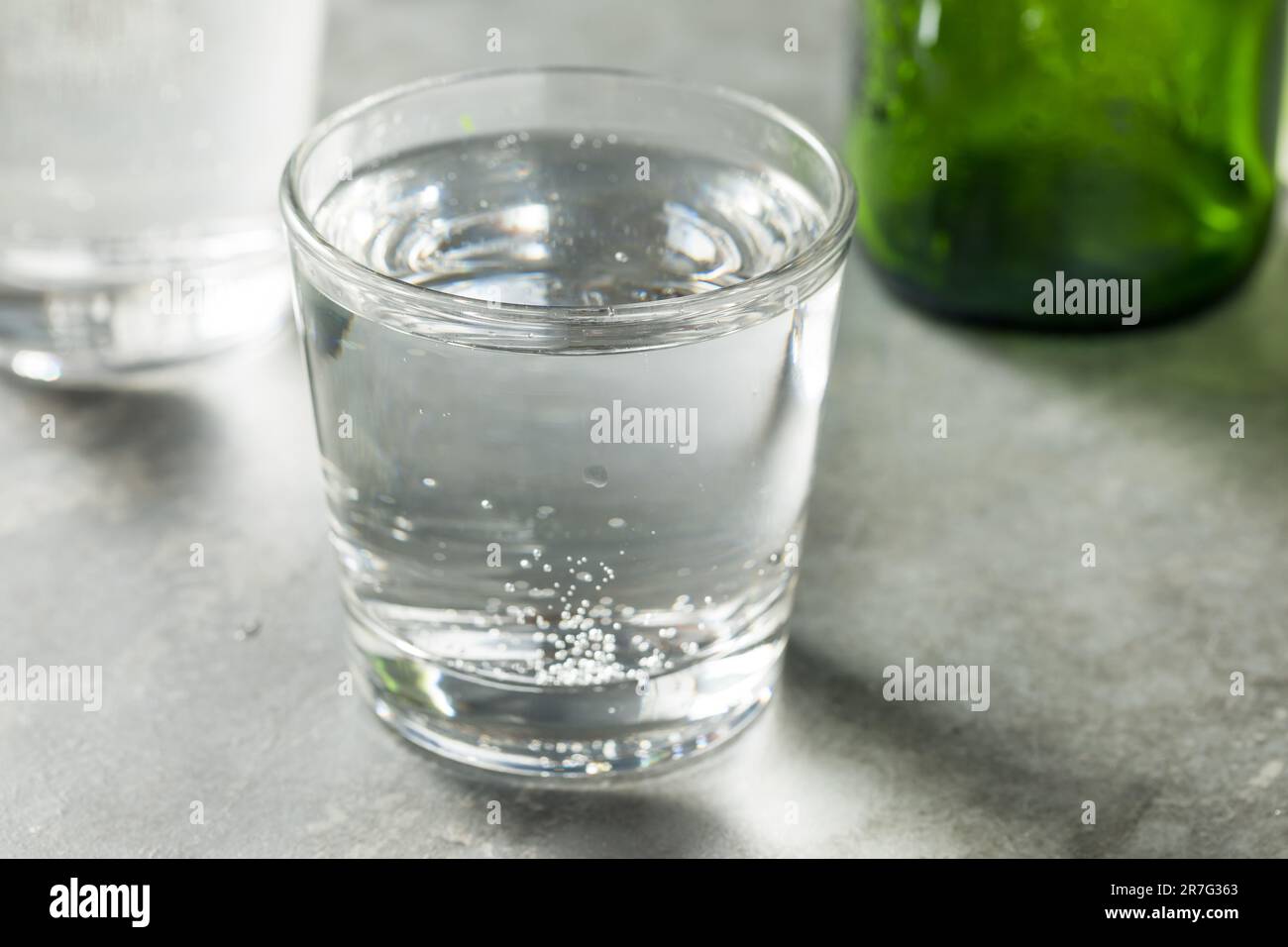 Cold Refreshing Sparkling Mineral Water in a Glass Stock Photo - Alamy