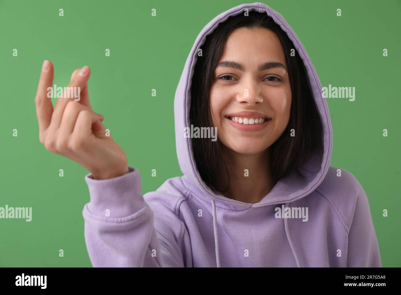 Snapping style hi-res stock photography and images - Alamy