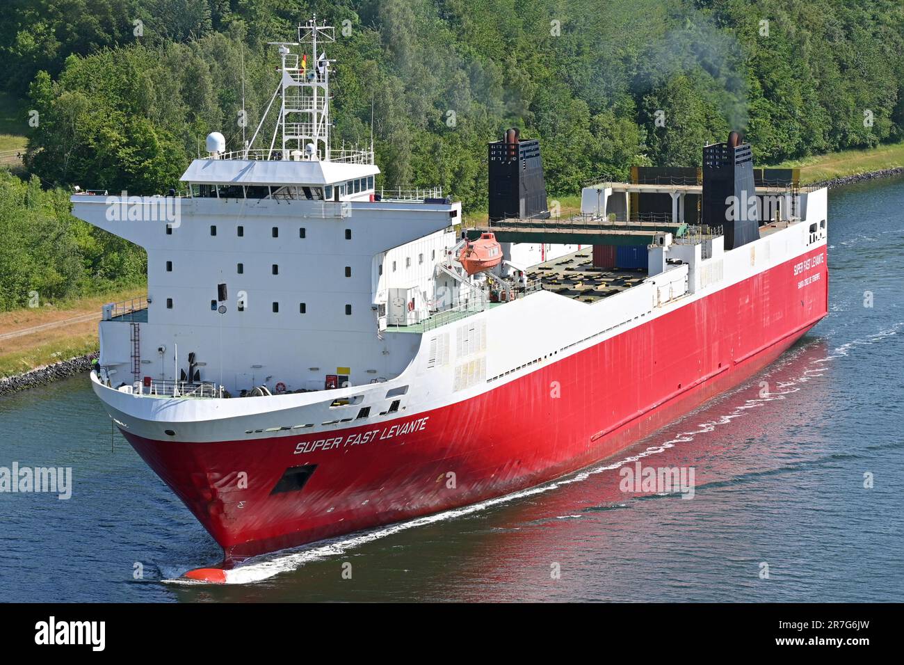 Superfast ferries hi-res stock photography and images - Alamy