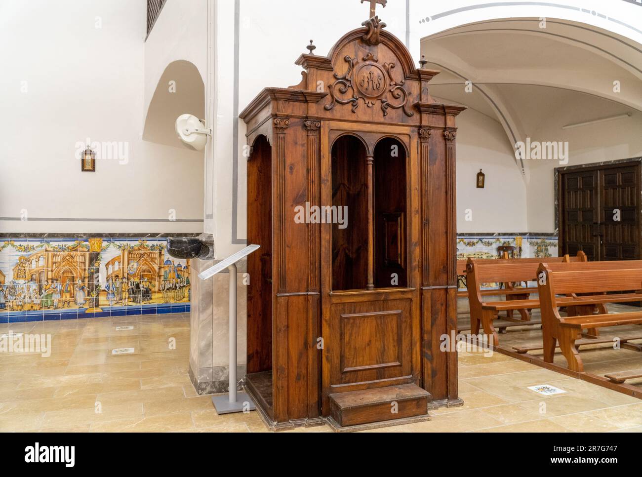 Confessional of a church hi-res stock photography and images - Alamy