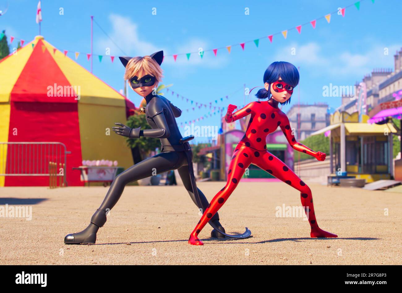 Ladybug & Cat Noir Awakening Miraculous Stock Photo - Alamy Ladybug & Cat Noir Awakening Miraculous Stock Photo - Alamy
