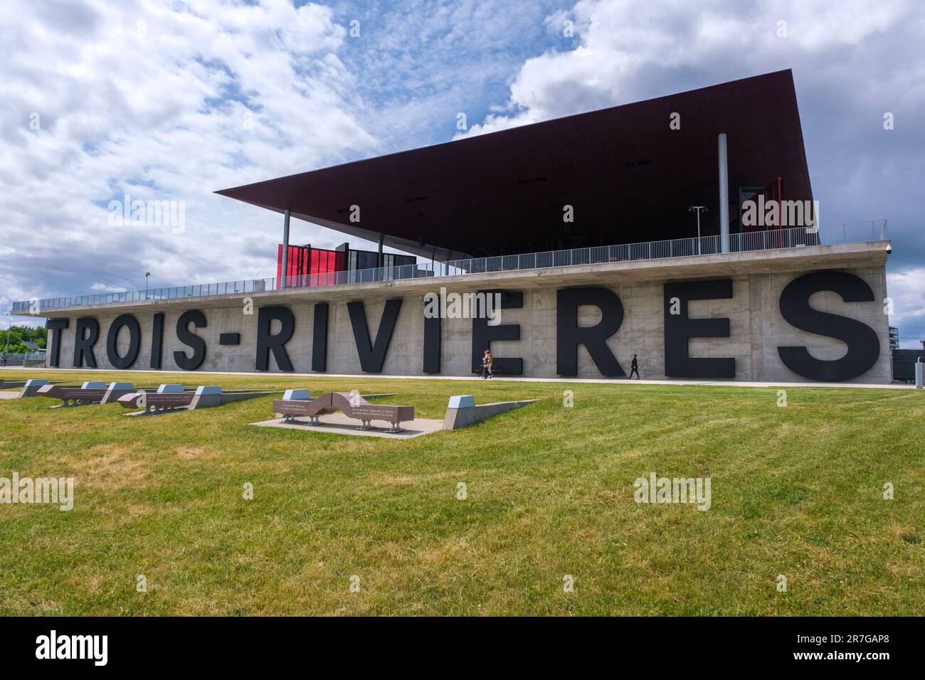 Trois-Rivières, CA - 9 June 2023: Facade of Cogeco Amphitheatre Stock ...