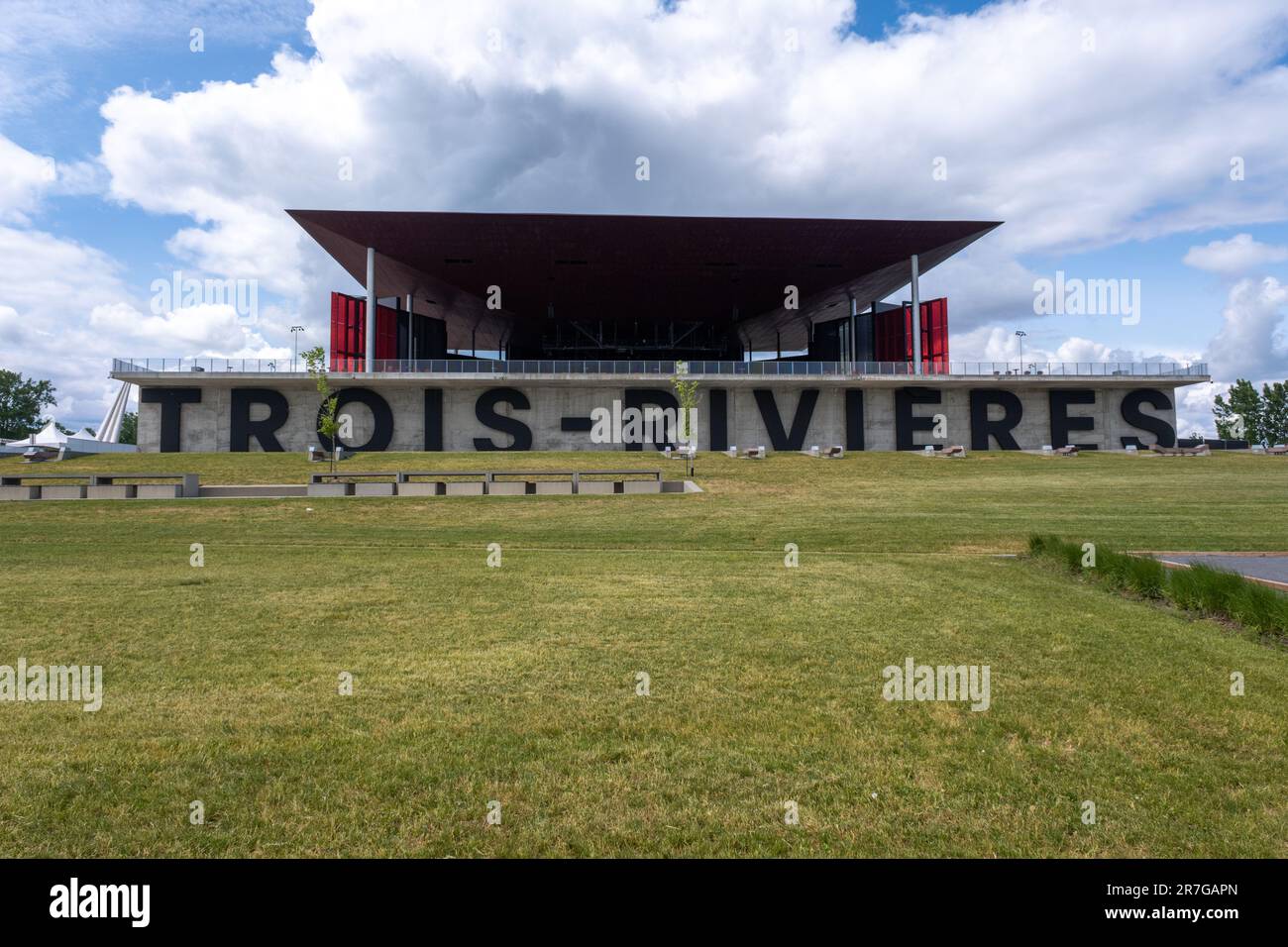 Trois-Rivières, CA - 9 June 2023: Facade of Cogeco Amphitheatre Stock ...