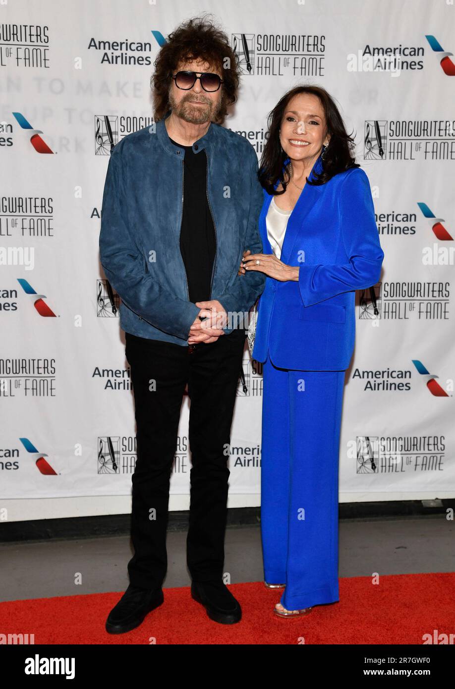 Jeff Lynne, left, and Sandi Kapelson Lynne attend the 52nd annual ...