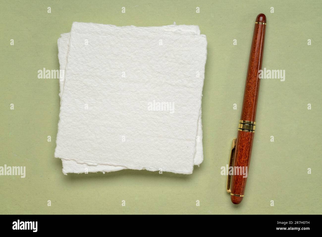 Luxury writing paper pastel hi-res stock photography and images - Alamy