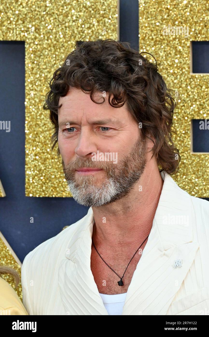 Leicester squares gardens hi-res stock photography and images - Alamy