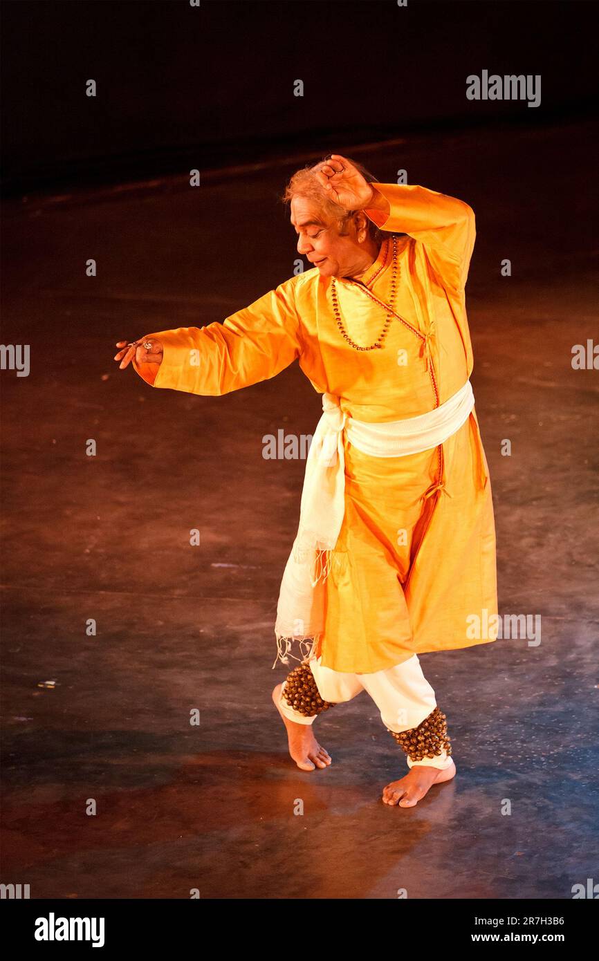 CHENNAI, INDIA - DECEMBER 28: Indian classical dance Kathak pref Stock ...
