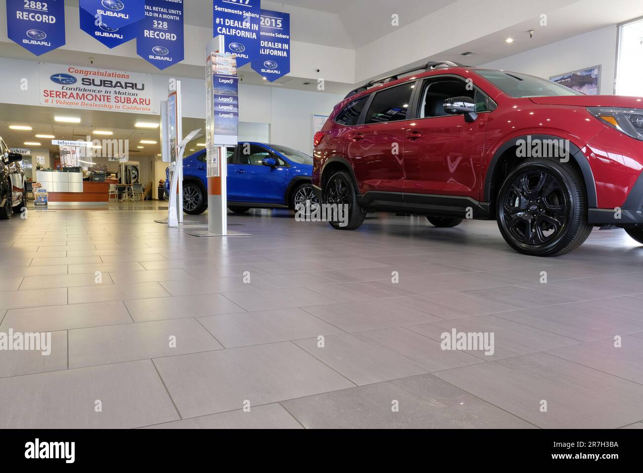 Serramonte subaru hi-res stock photography and images - Alamy