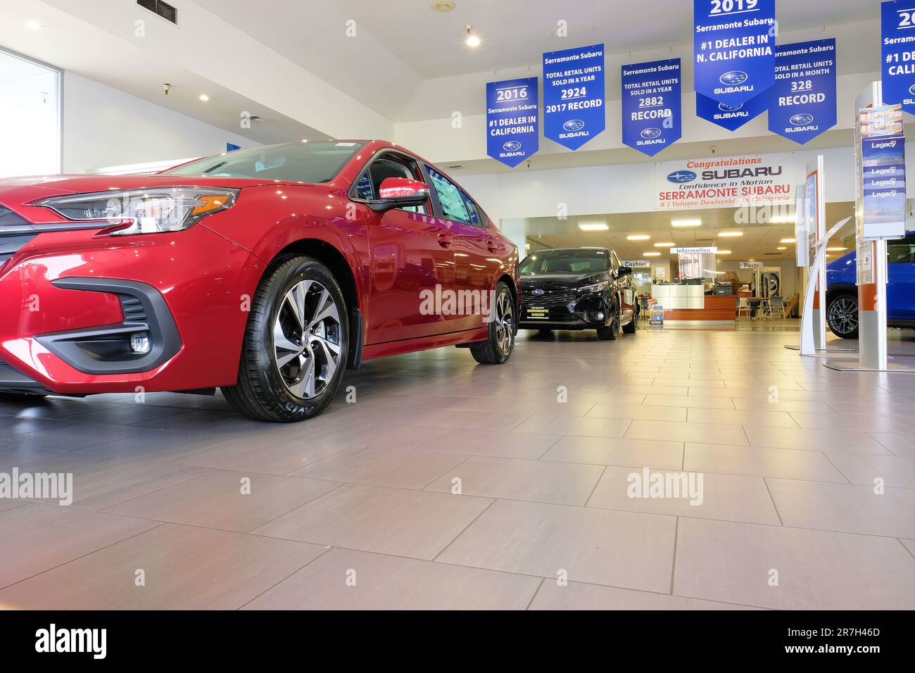 Serramonte subaru hi-res stock photography and images - Alamy