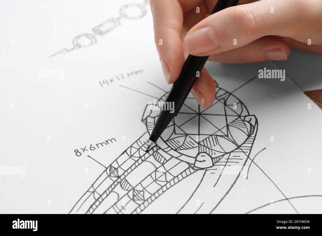 Female jewelry designer drawing hi-res stock photography and images - Alamy