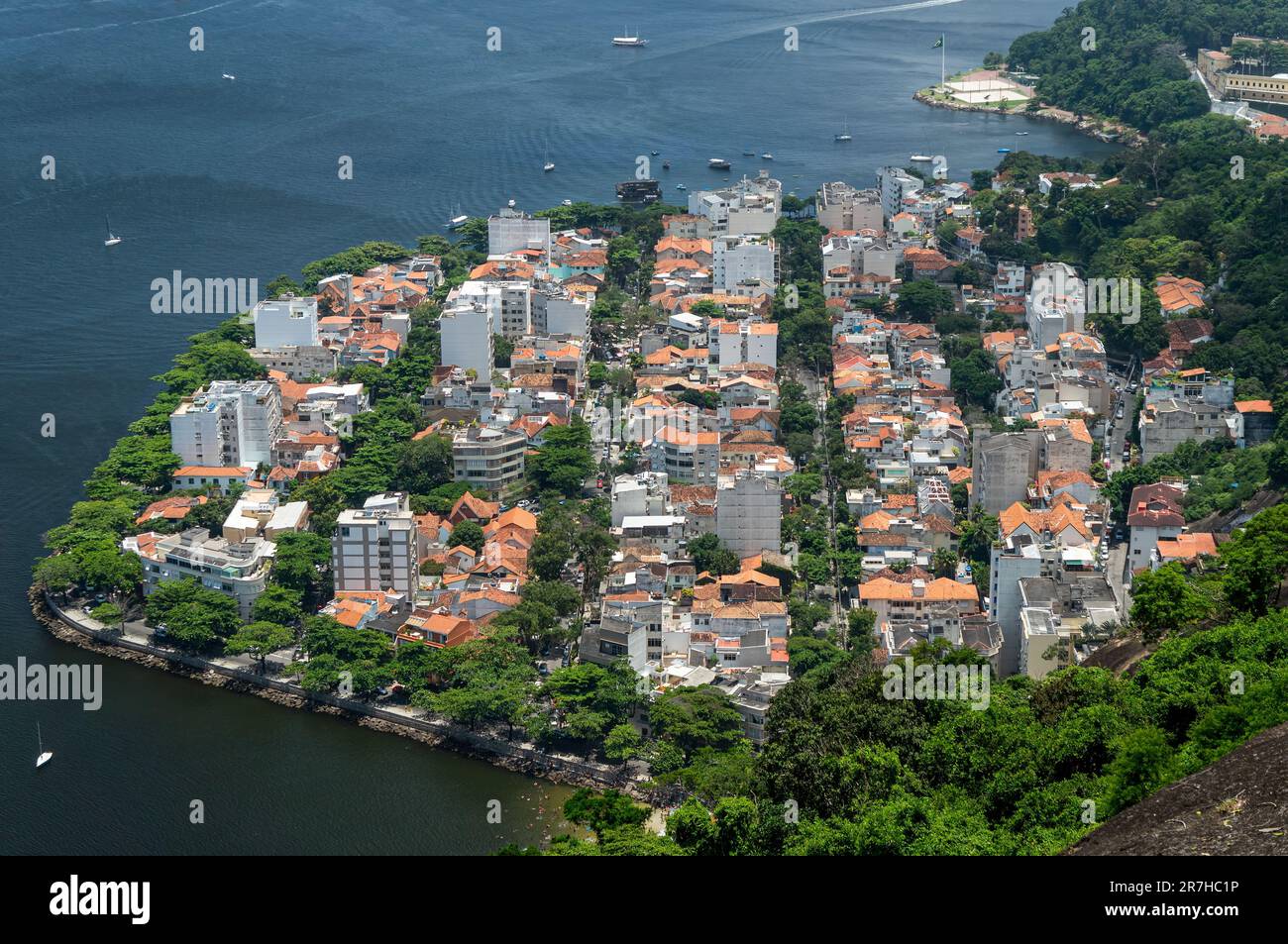 Closer view of the residential neighborhood area of Urca district ...