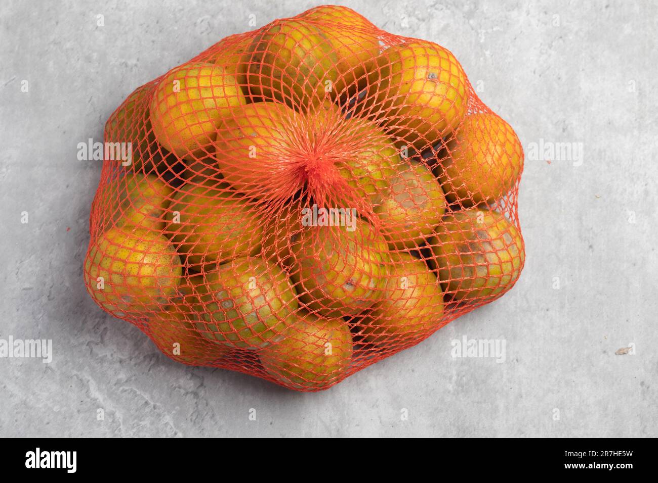 Net bags for supermarket hi-res stock photography and images - Alamy