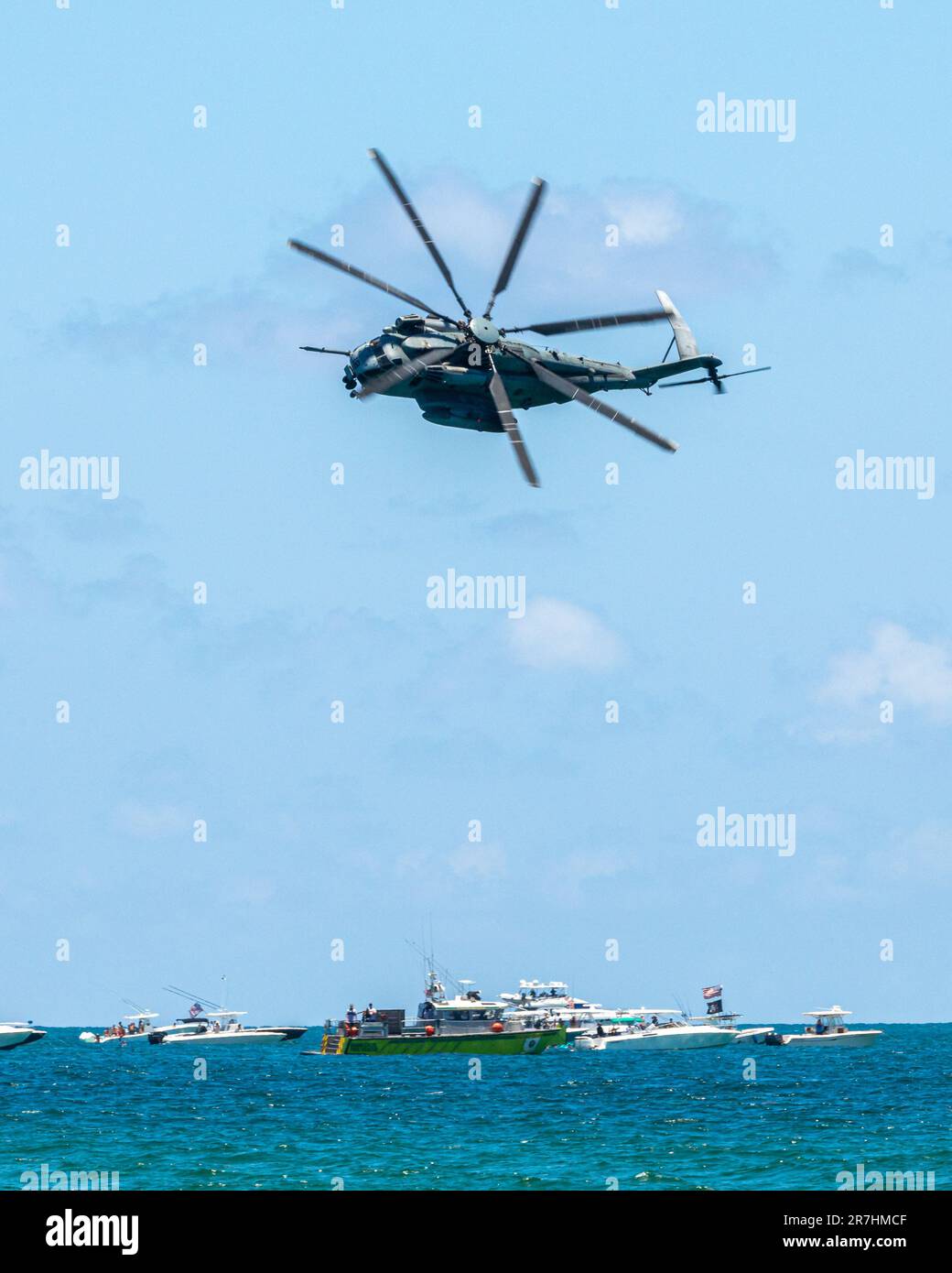 Us marines military helicopters hi-res stock photography and images - Alamy
