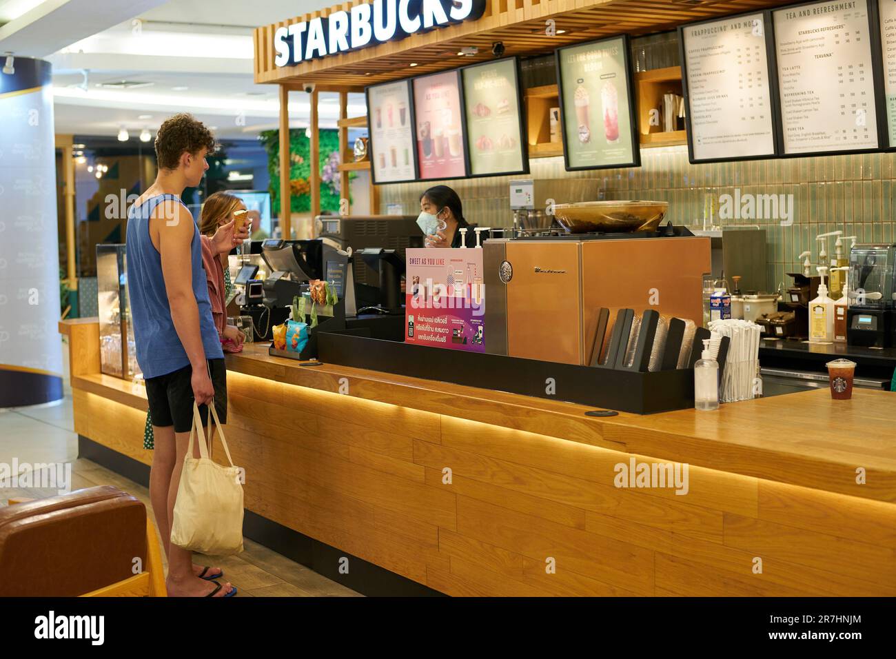 PATTAYA, THAILAND - CIRCA APRIL, 2023: service counter at Starbucks Coffee in Pattaya Stock ...