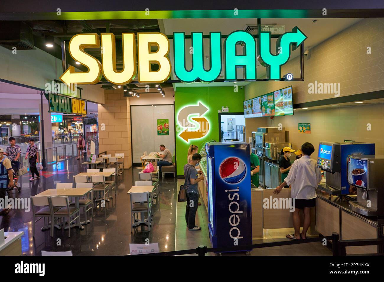 Subway sandwiches mall hi-res stock photography and images - Alamy