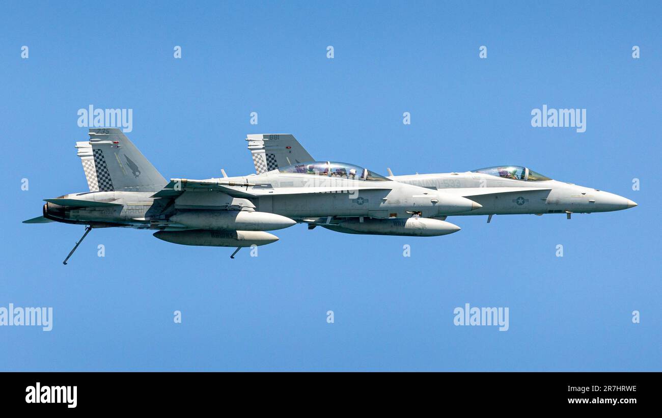 The amazing Hornet flyby Stock Photo - Alamy