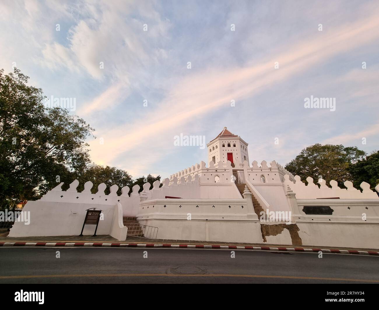 Scenic view of the octagonal structure Phra Sumen Fort in Bangkok Stock ...