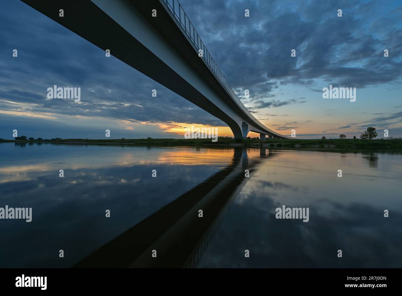Elbe bridge muhlberg hi-res stock photography and images - Alamy