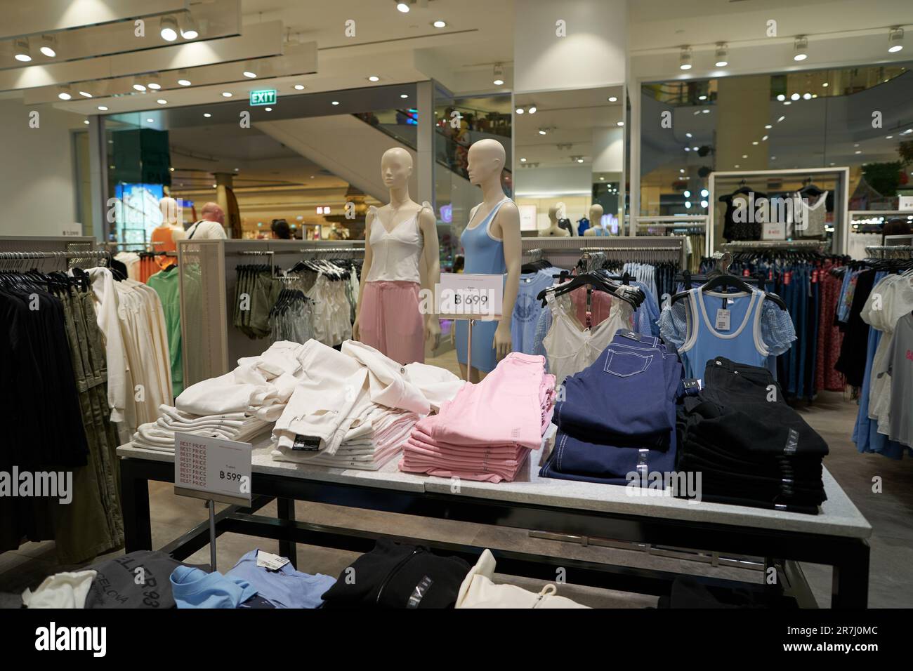 PATTAYA, THAILAND - CIRCA APRIL, 2023: interior shot of H and M retail ...