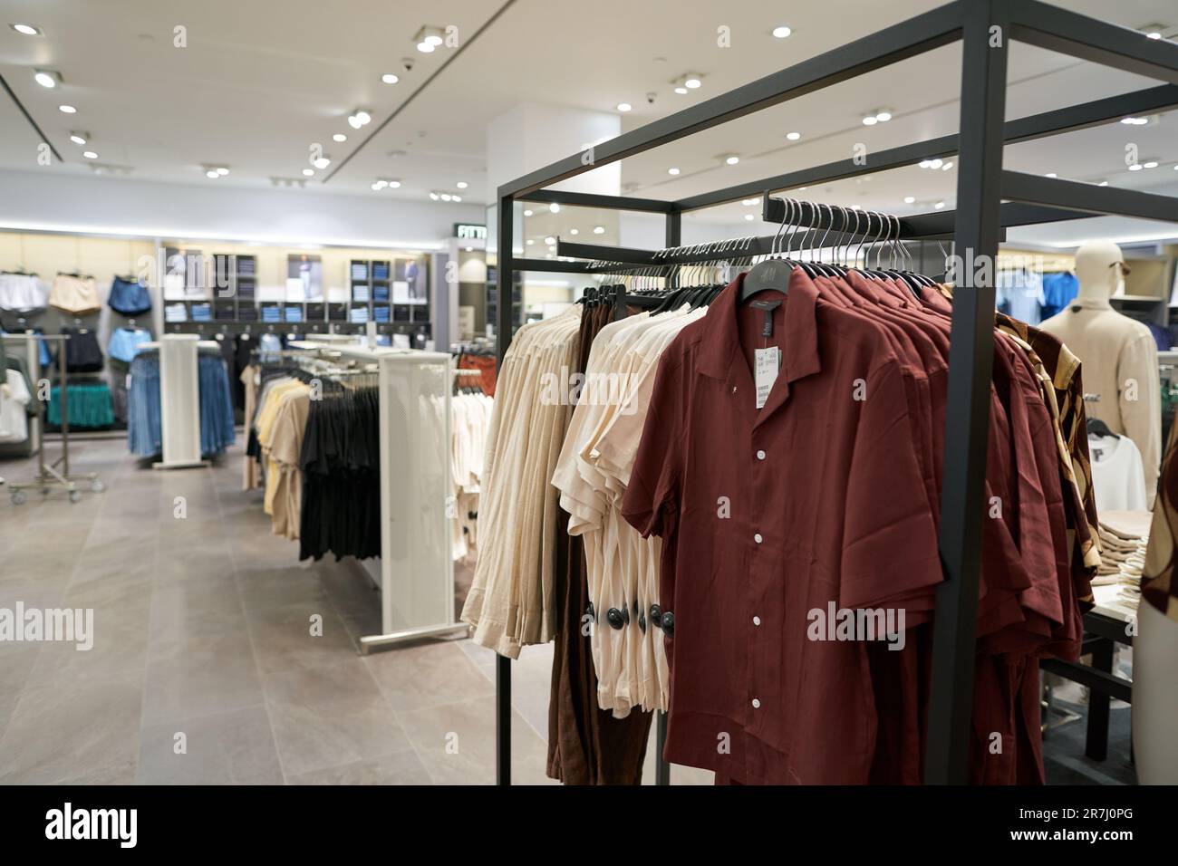 PATTAYA, THAILAND - CIRCA APRIL, 2023: interior shot of H and M retail ...
