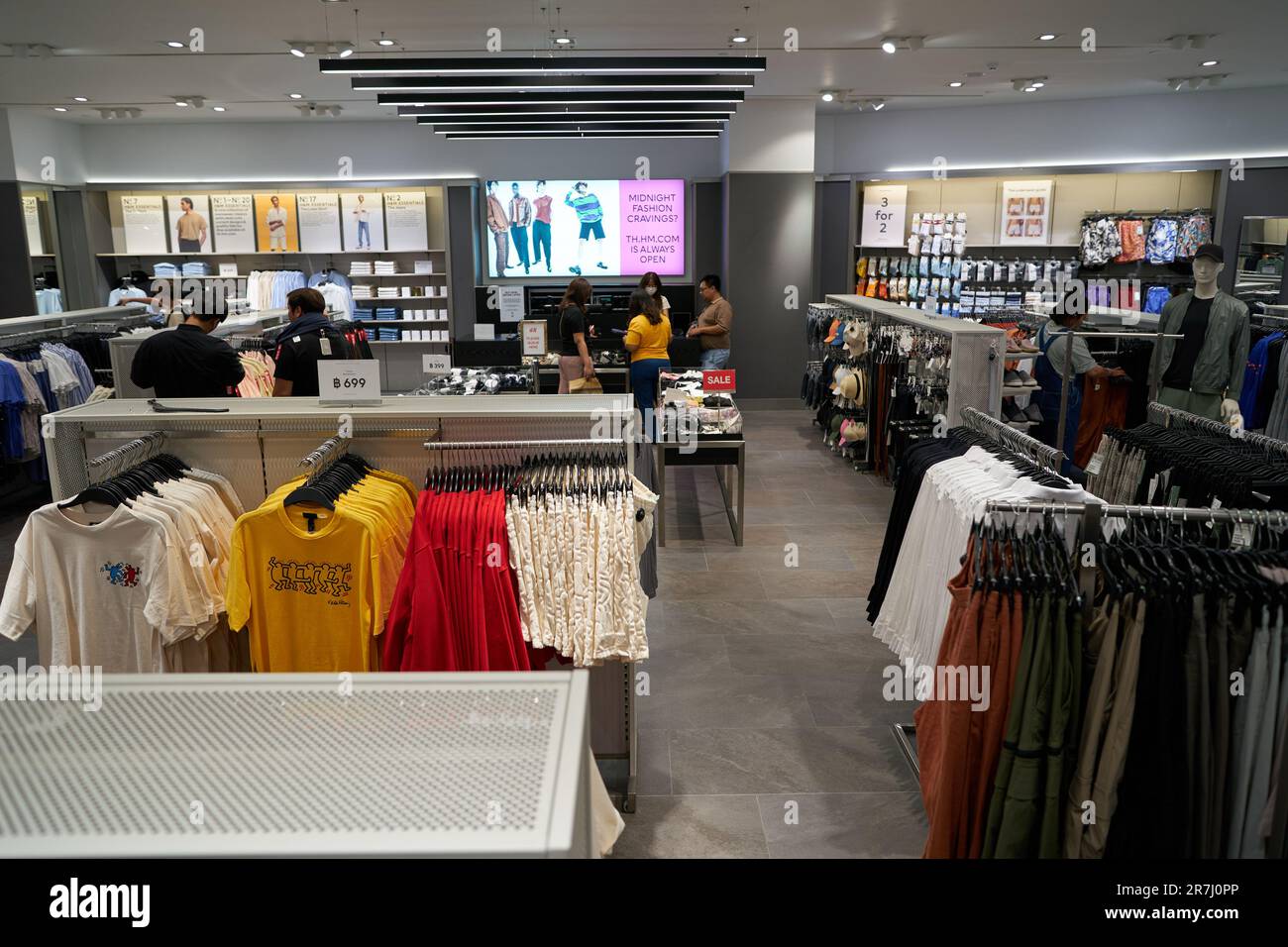 PATTAYA, THAILAND - CIRCA APRIL, 2023: interior shot of H and M retail ...