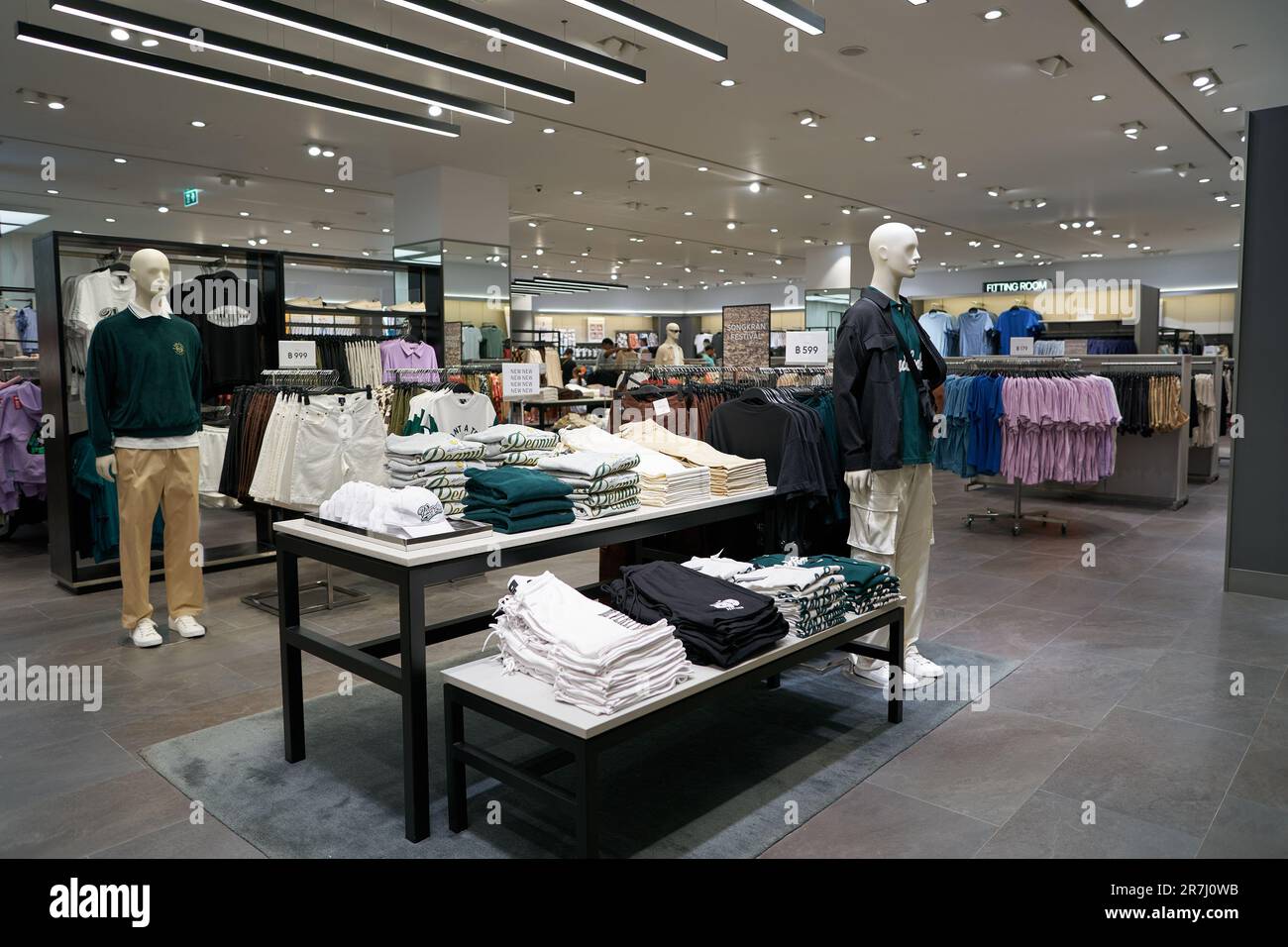 PATTAYA, THAILAND - CIRCA APRIL, 2023: interior shot of H and M retail ...