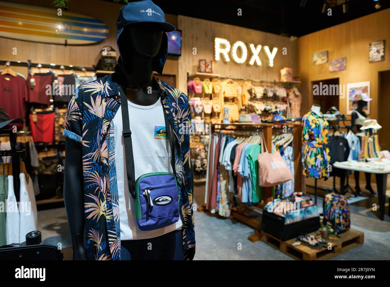 Roxy Store