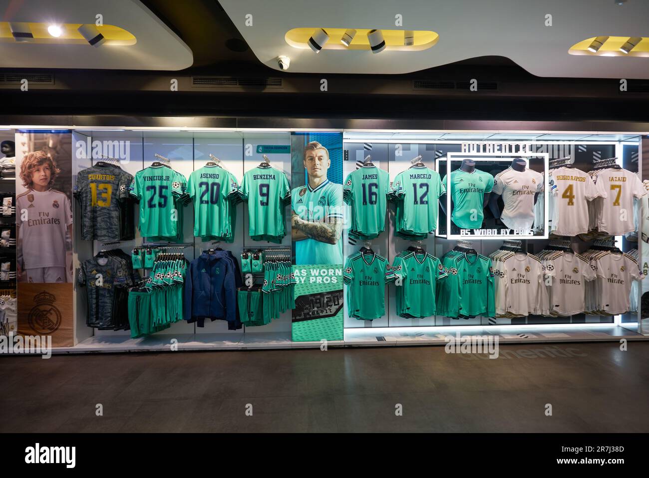 Real madrid 2020 hi-res stock photography and images - Alamy