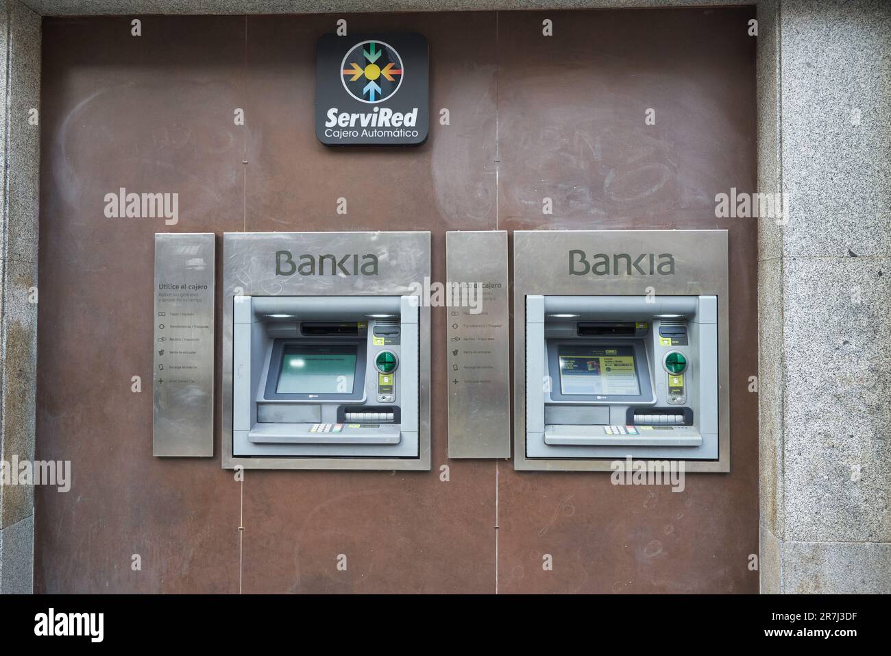 Atm machine madrid spain hi-res stock photography and images - Alamy