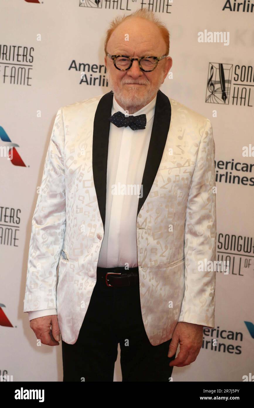 Peter asher guitarist hi-res stock photography and images - Alamy