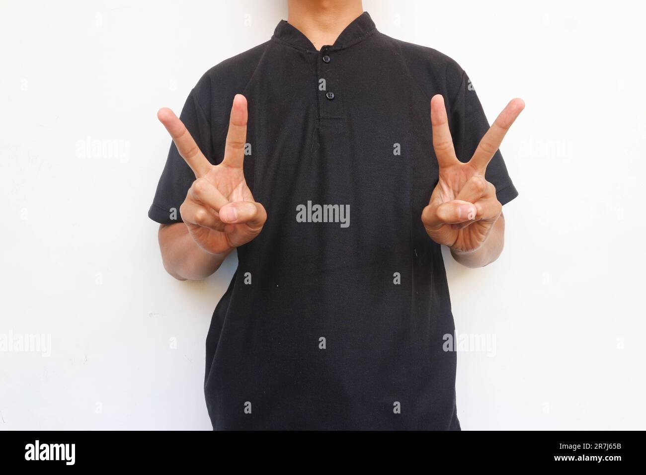 Black hand sign language hi-res stock photography and images - Alamy