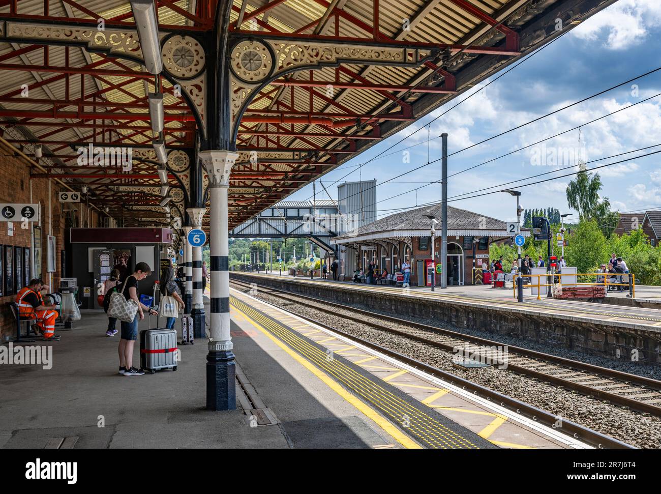 Commuter railway system hi-res stock photography and images - Alamy