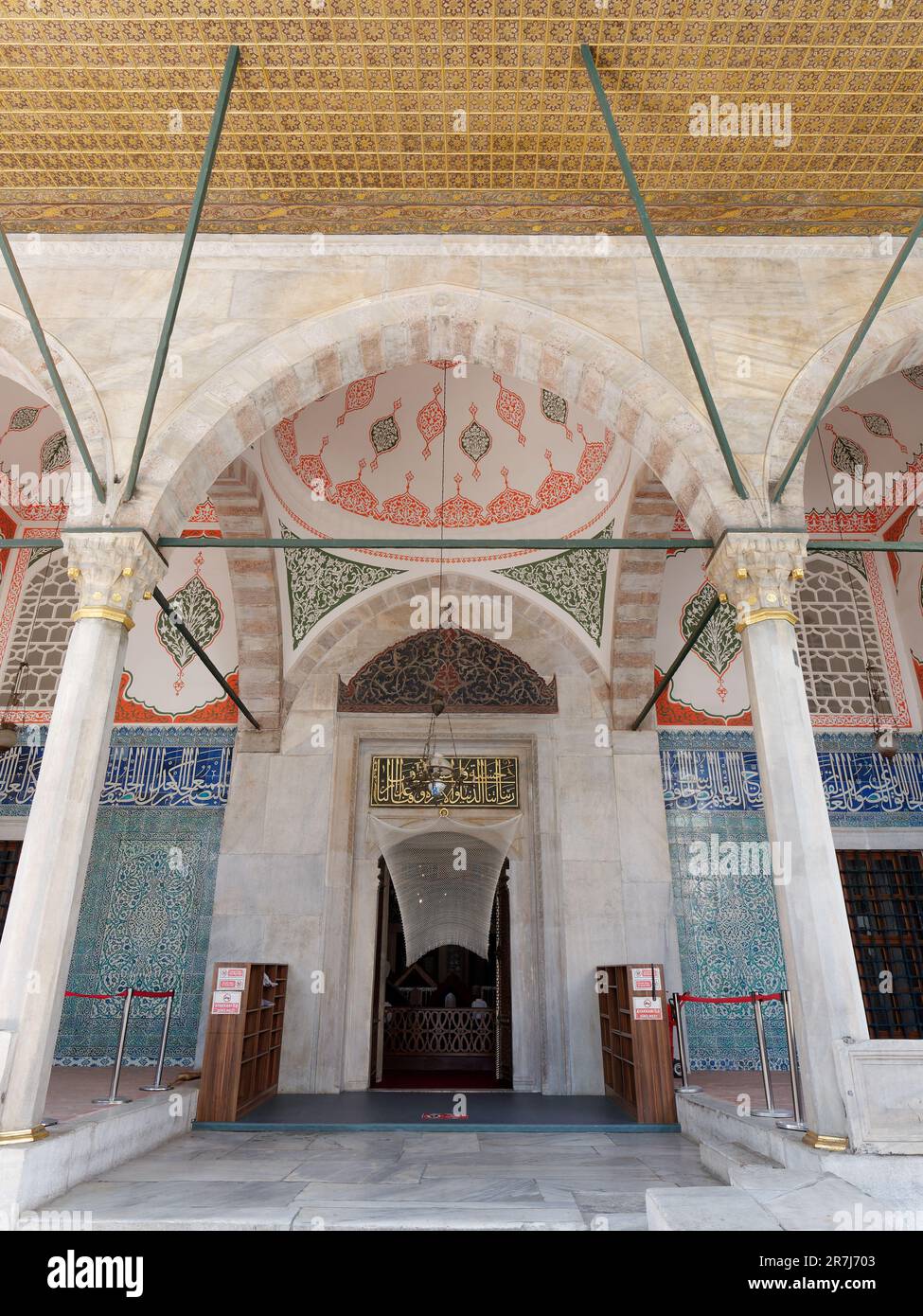 Entrance to Hatice Turhan Valide Sultan Türbesi (Tomb of Turhan Sultan ...