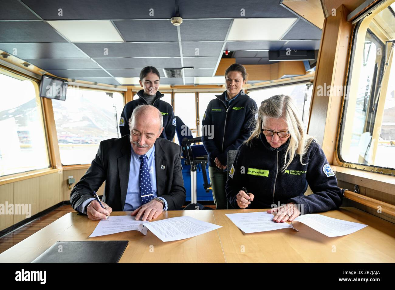 Misund hi-res stock photography and images - Alamy