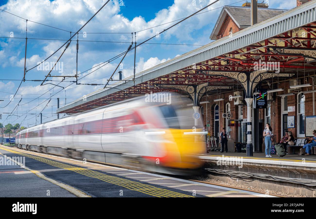 Train Station, Grantham, Lincolnshire, UK – A London North Eastern ...
