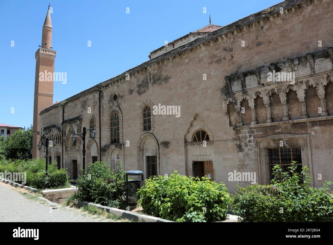 Silvan Grand Mosque was built between 1152-1157 during the Artuqid ...