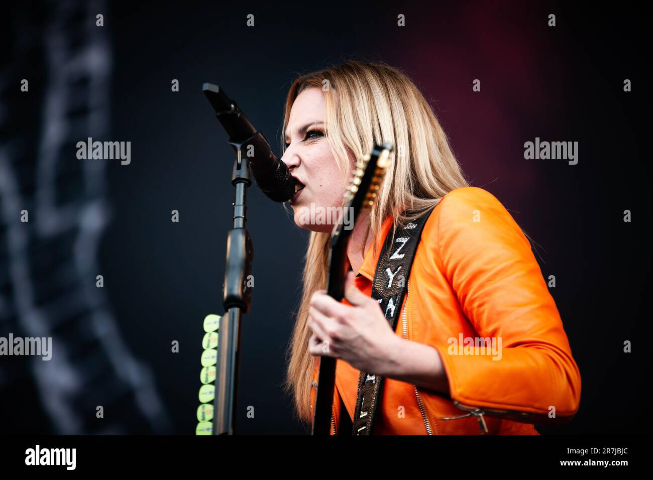 Elizabeth lzzy hale hi-res stock photography and images - Alamy