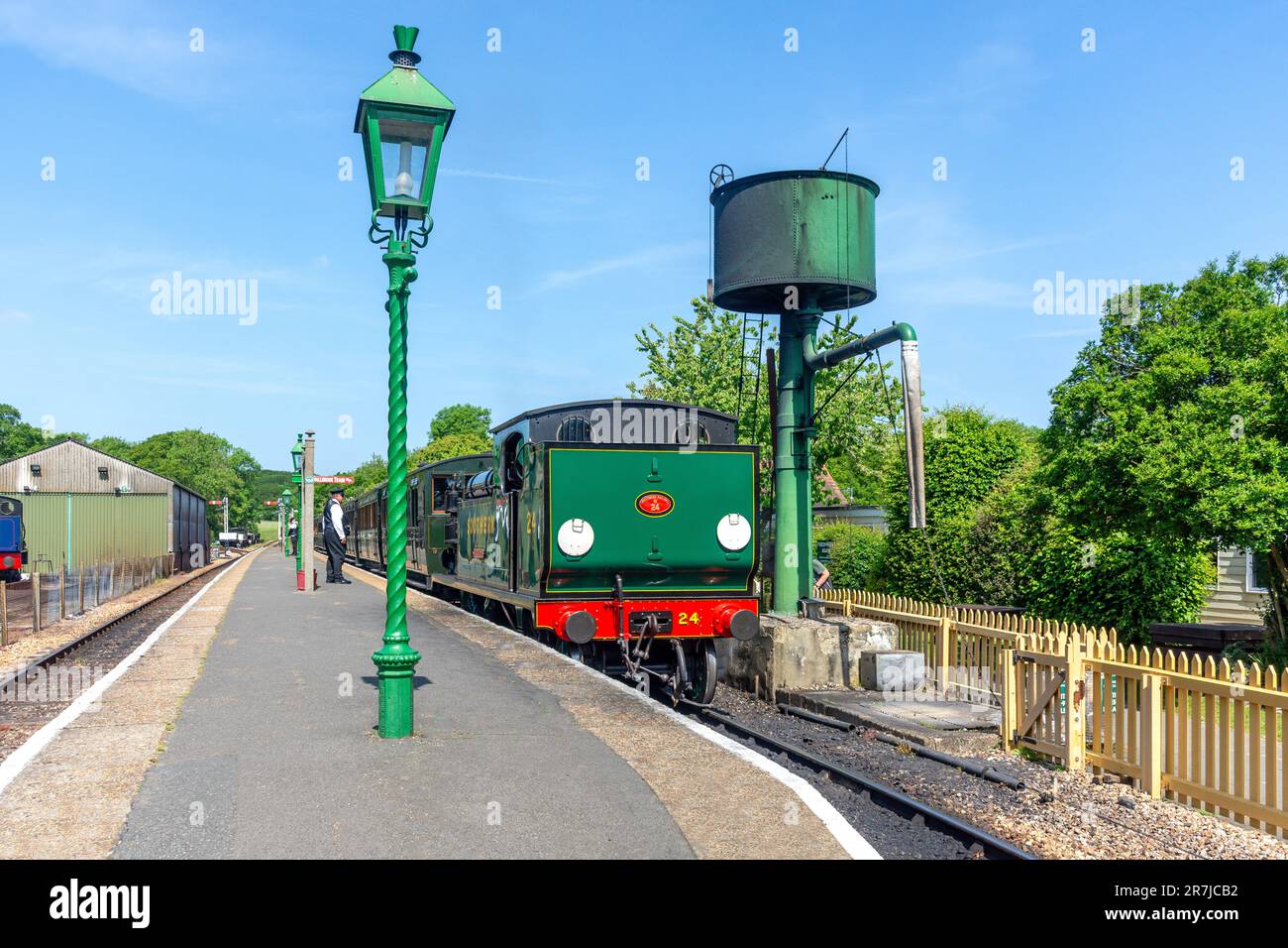 Steam train on platform, Isle of Wight Steam Railway (Havenstreet ...