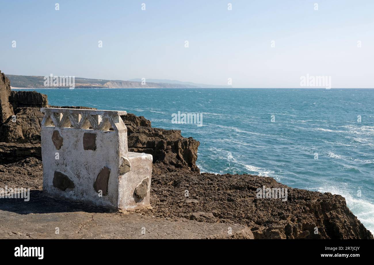 Bench on cliff beautiful hi-res stock photography and images - Alamy