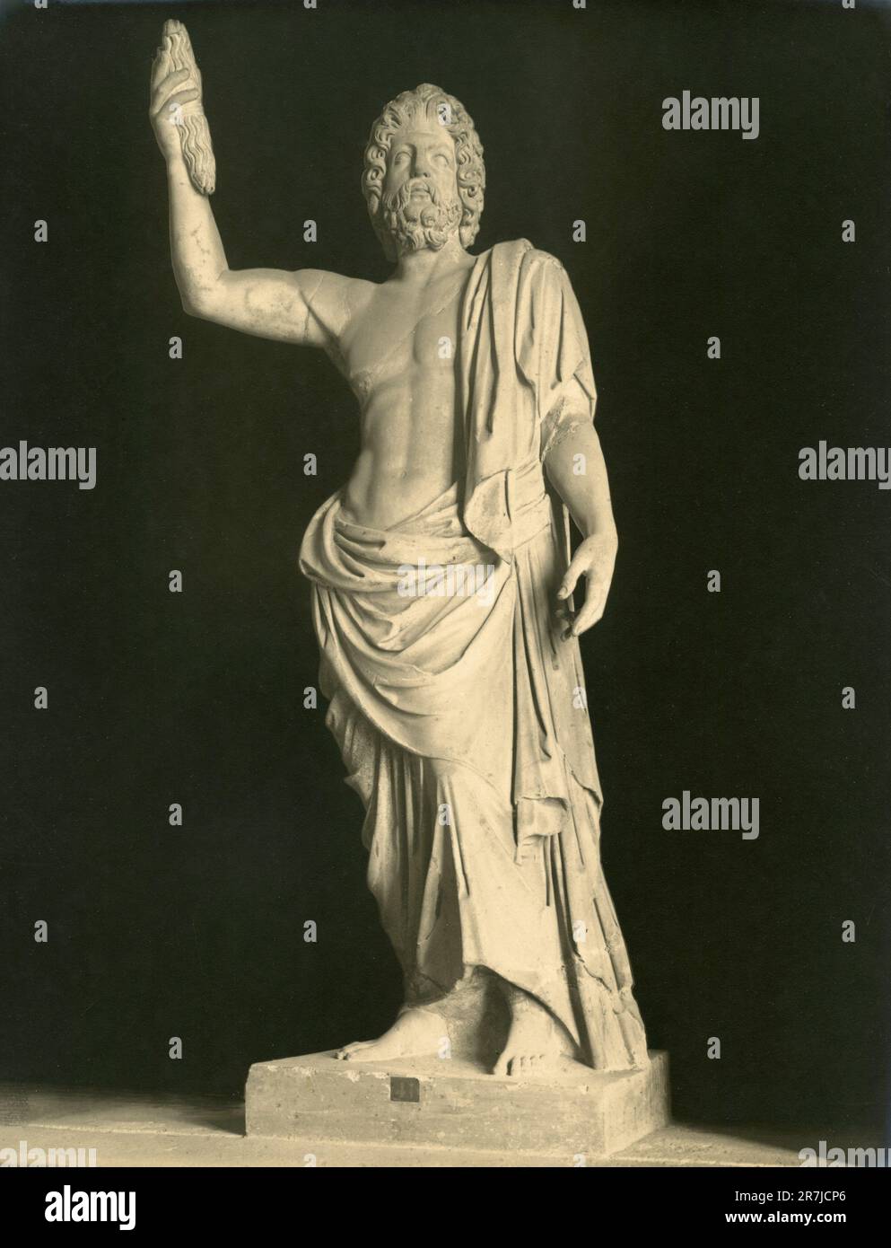 Roman God Jupiter Statue