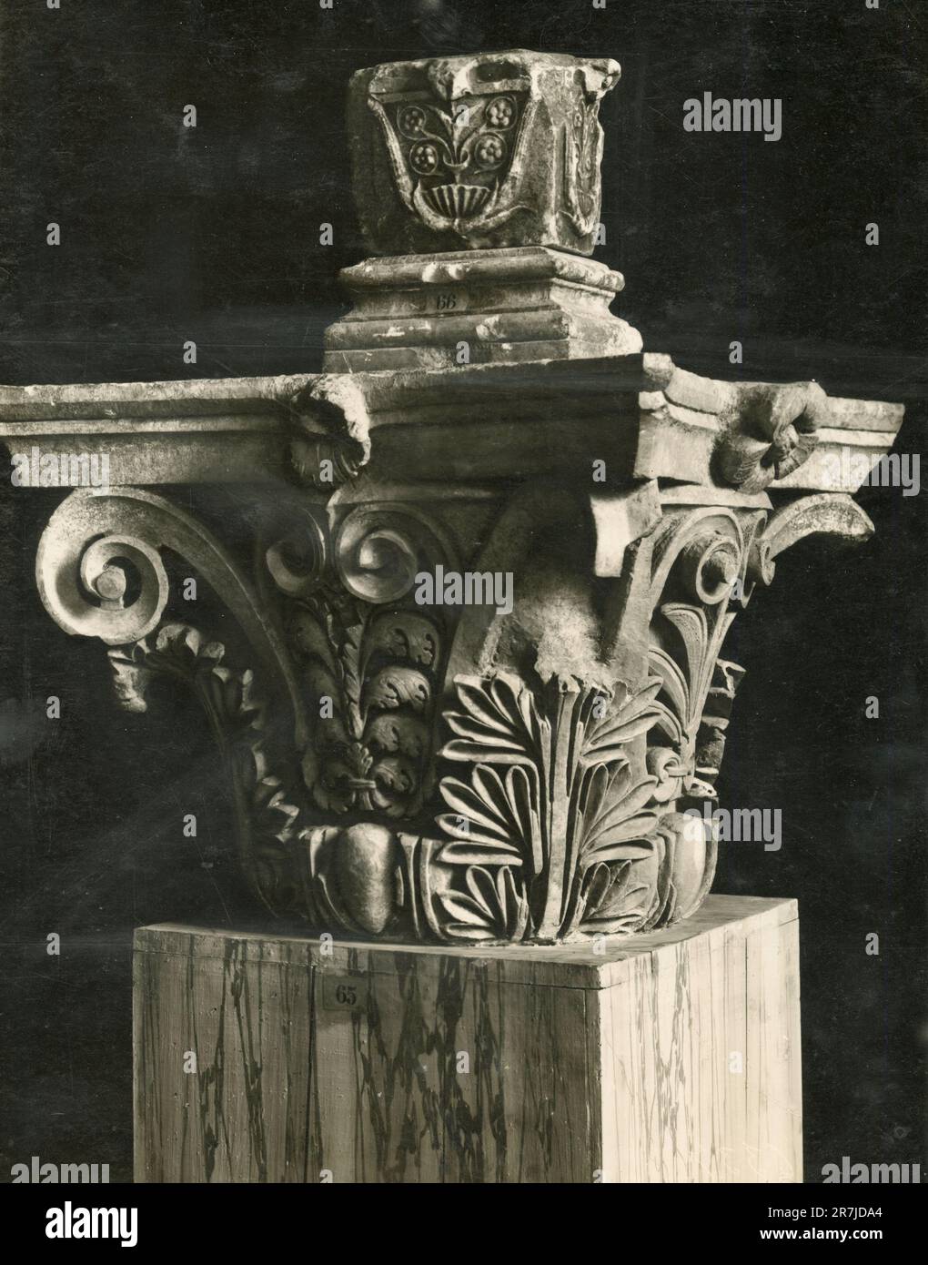 Ancient roman marble hi-res stock photography and images - Alamy