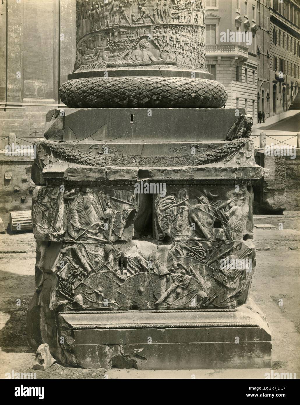 Column of trajan rome base hi-res stock photography and images - Alamy