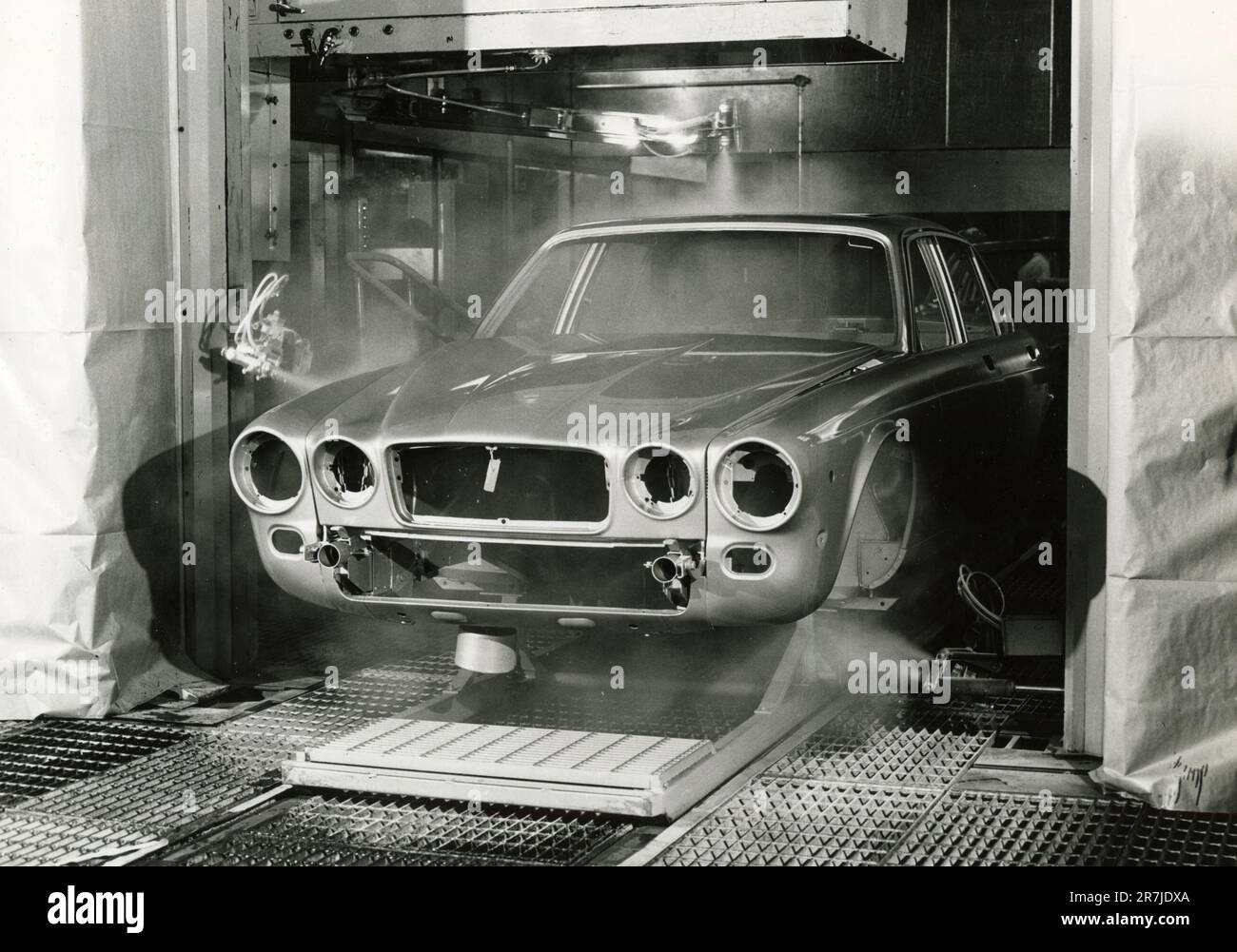 Painting process at the Jaguar car factory in Castle Bromwich plant ...