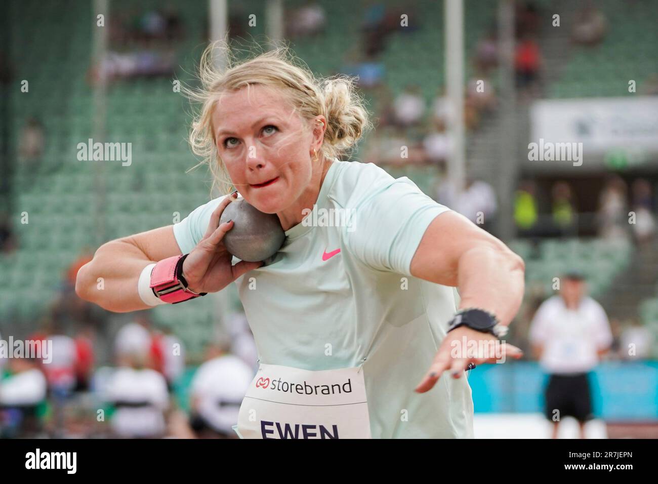 Maggie ewen hi-res stock photography and images - Alamy