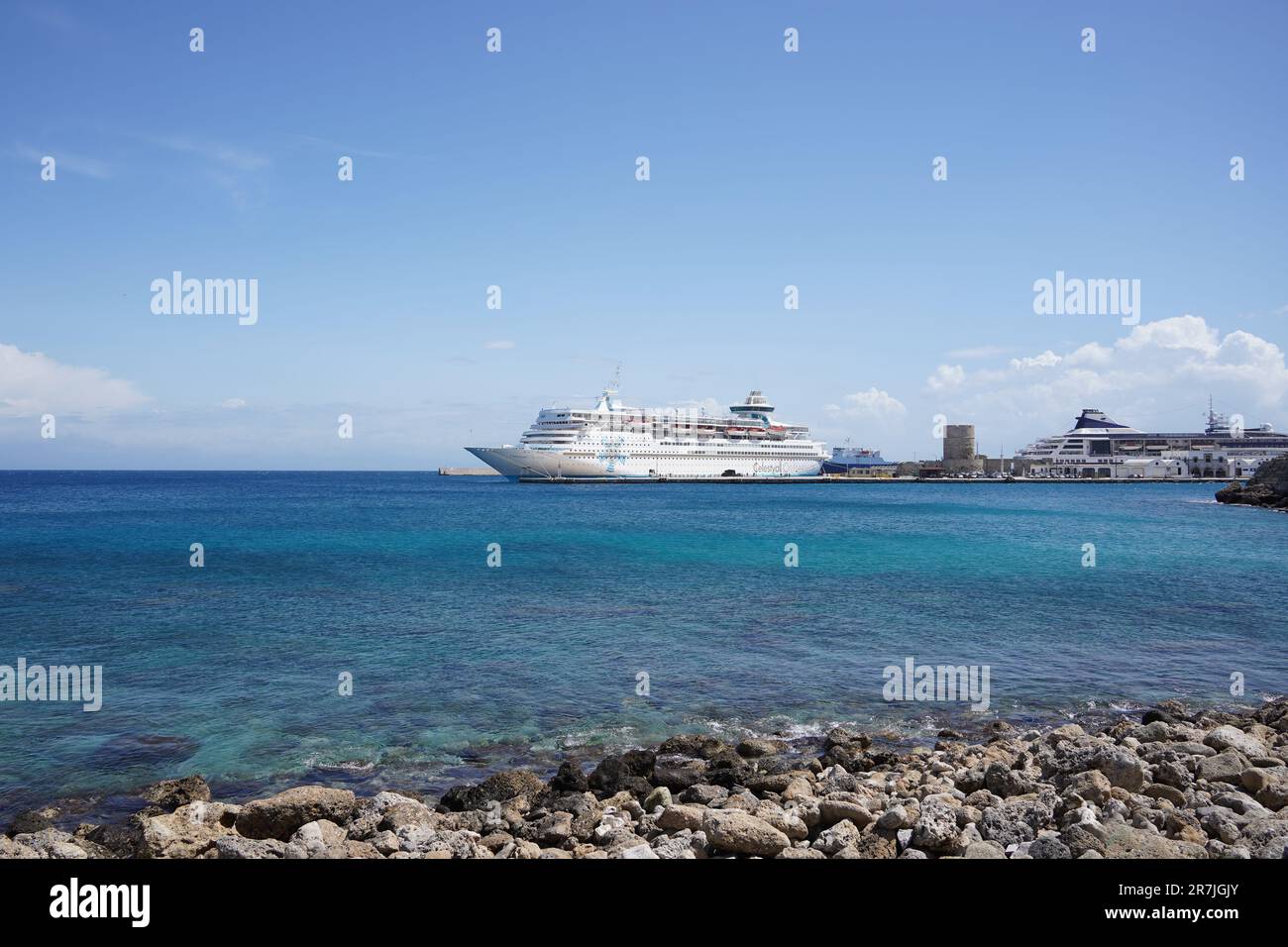 Cruise ship in the tourist sea Rhodes port - Greece Stock Photo - Alamy