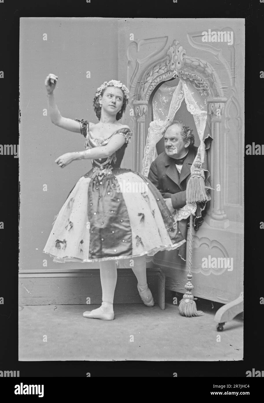 Phineas T. Barnum and Ernestine de Faiber c. 1860-1870 Stock Photo - Alamy
