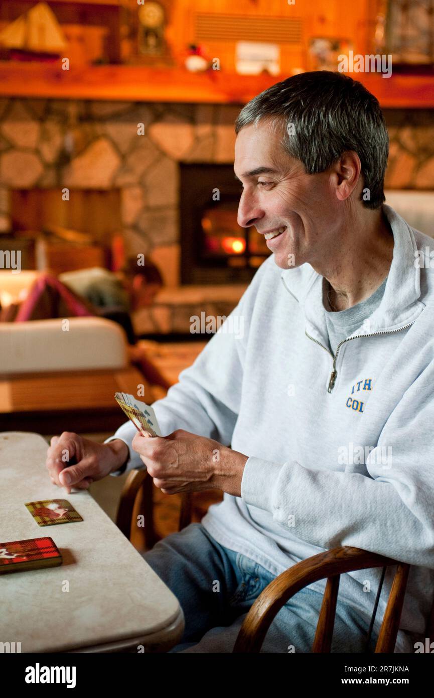 Bridge playing cards hi-res stock photography and images - Alamy